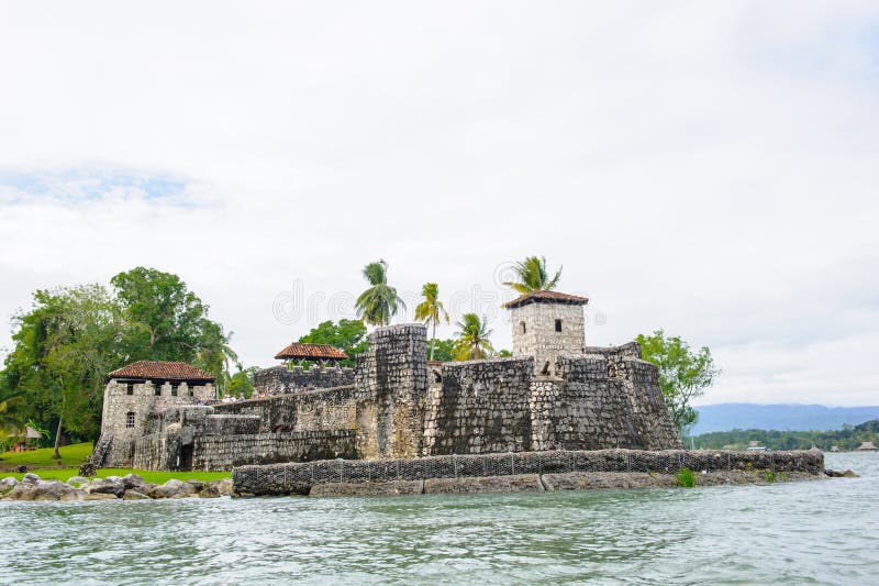 Lago Amatitlan, Guatemala foto de archivo. Imagen de lago - 56667540
