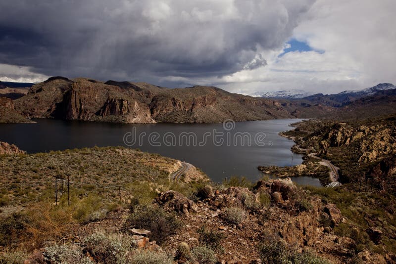 Lago canyon, Arizona imagen de archivo. Imagen de foenix - 16024355
