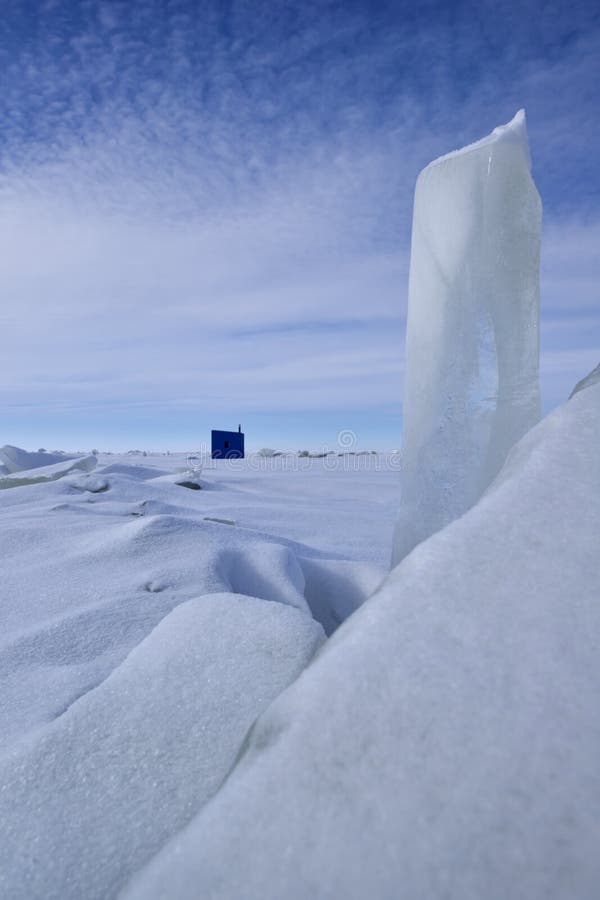 Lago Congelado Paisaje Winter Foto de archivo - Imagen de pesca, hielo ...