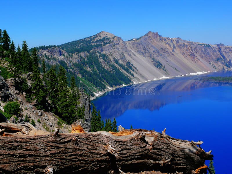 Lago Crater imagen de archivo. Imagen de naturalizado - 6033643