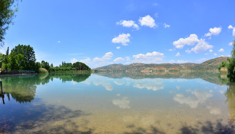 Lago de golbasi adiyaman imagem de stock. Imagem de lagoa - 265218665 Lago de golbasi adiyaman imagem de stock. Imagem de lagoa - 265218665