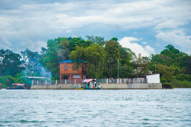 Lago De Phewa Fewa E Nepal Da Cidade De Pokhara Imagem de Stock ...