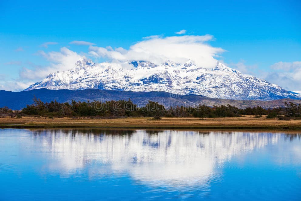 Lago Del Toro Lake foto de archivo. Imagen de parque - 78037234