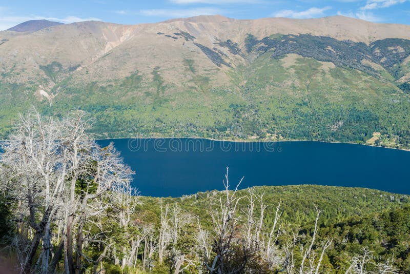 Lago Gutierrez Cerca De Bariloche Imagen de archivo - Imagen de ...