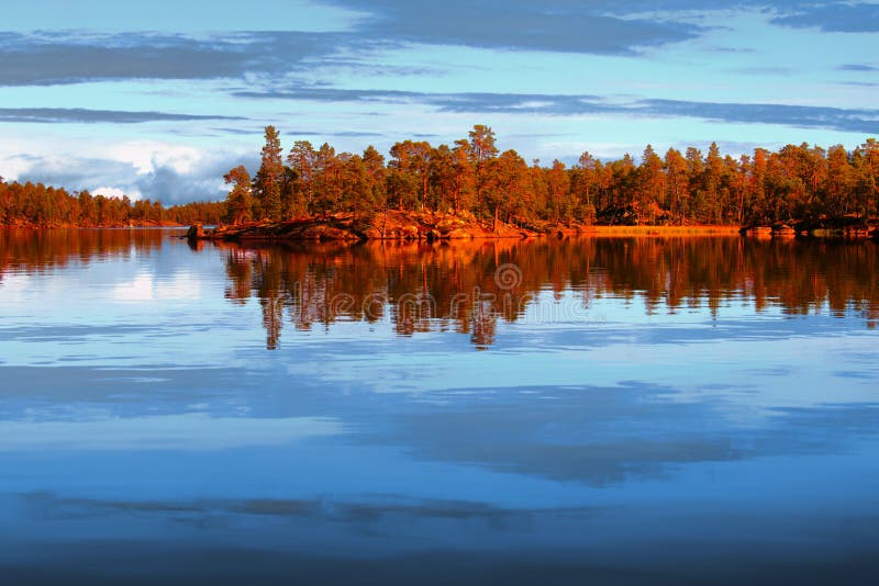 Lago Inari, Lapponia immagine stock. Immagine di lapland - 59838315