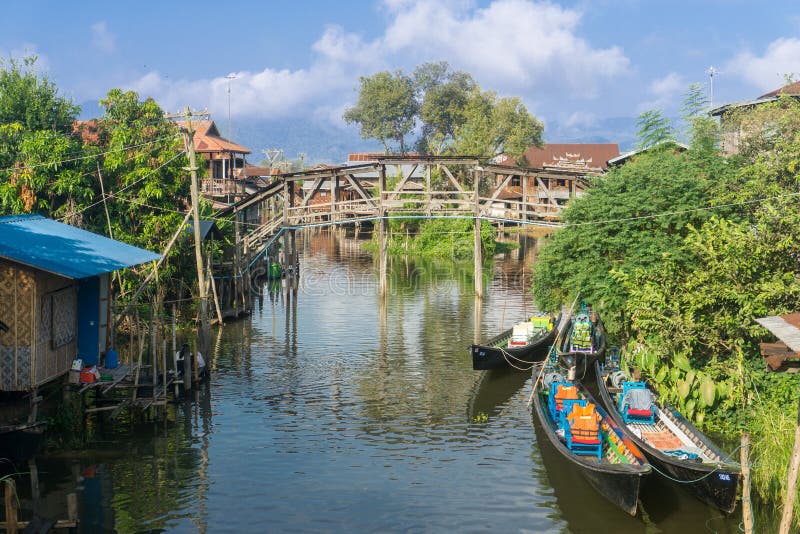 Lago Inle, Myanmar imagen de archivo editorial. Imagen de cubo - 103415644