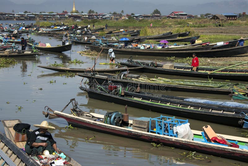 Lago Inle - Myanmar (Burma) Fotografia Editorial - Imagem de lago ...