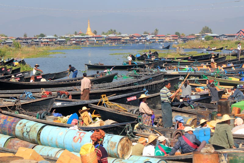 Lago Inle nel Myanmar fotografia editoriale. Immagine di turismo - 50778802