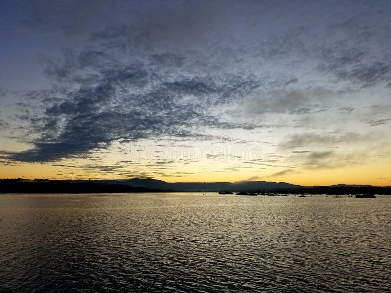 Lago Kaptai Rangamati Bangladesh Imagen de archivo - Imagen de turista ...