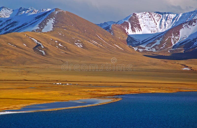 Lago Namtso imagen de archivo. Imagen de porcelana, lhasa - 9547843