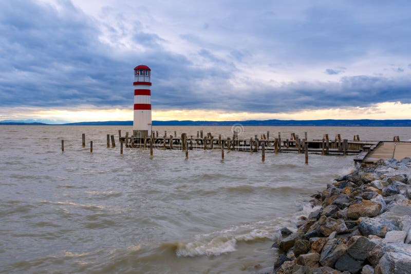 Il Lago Neusiedl, Neusiedler Vede, L'Austria Immagine Stock - Immagine ...