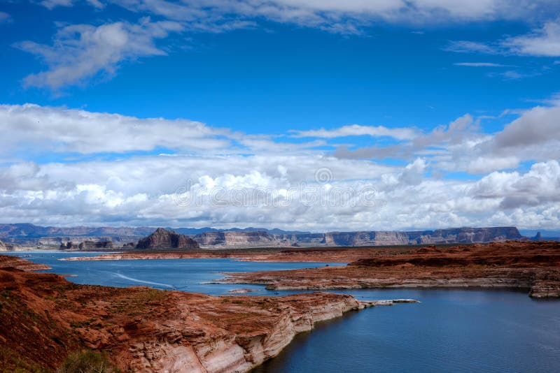 Lago Powell Arizona imagen de archivo. Imagen de waterfront - 56835083