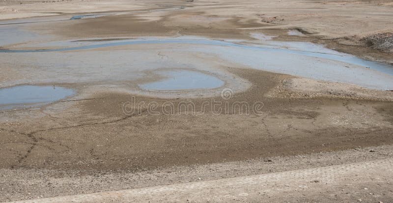 Lago seco imagen de archivo. Imagen de cubo, tierra, decaimiento - 28521163