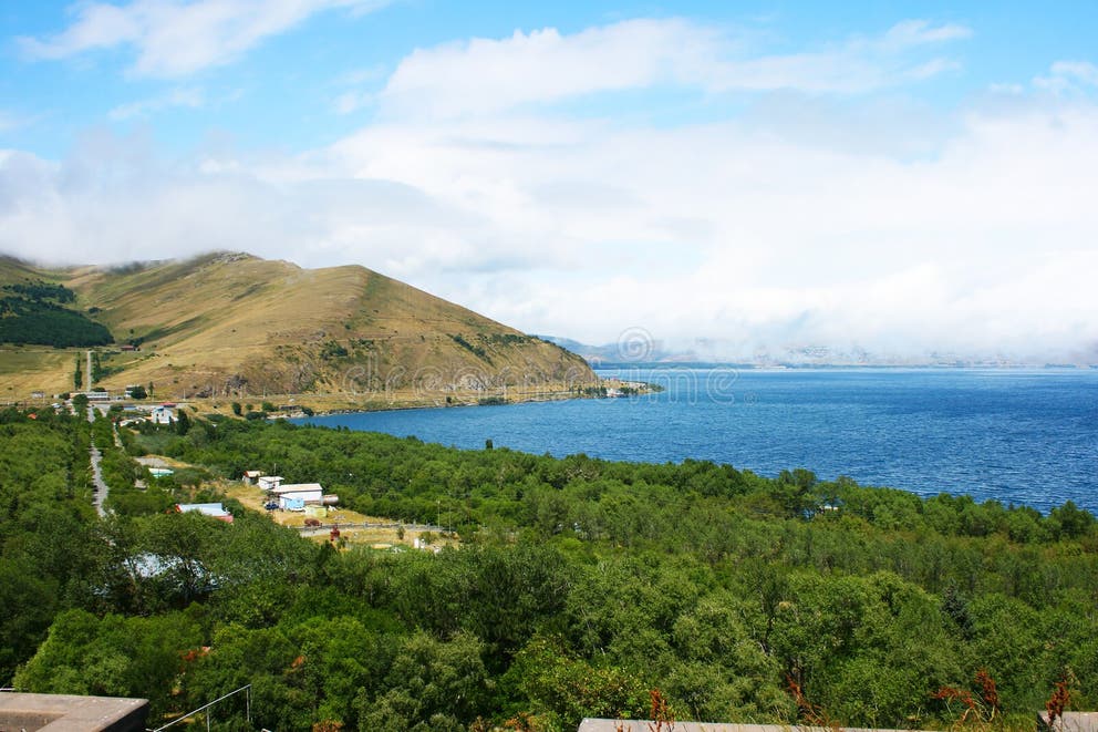 Lago Sevan imagen de archivo. Imagen de cubo, casa, recorrido - 28361801
