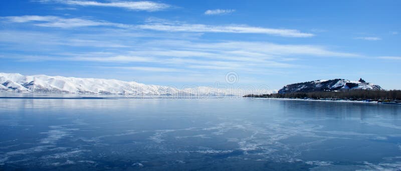 Lago Sevan, Armenia fotografia stock. Immagine di massimo - 50736410