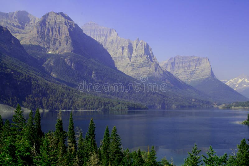 Lago de Santa Maria foto de stock. Imagem de turismo, montanha - 1241428