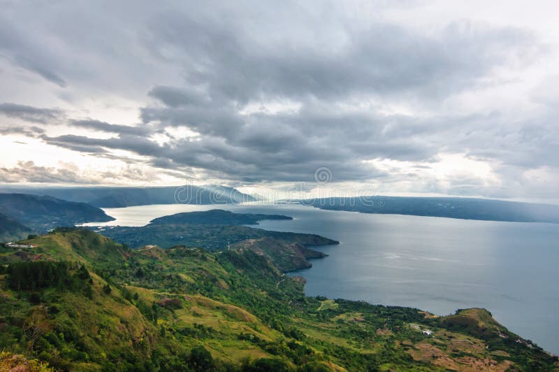 Lago Toba. foto de archivo. Imagen de paisaje, turismo - 35743946