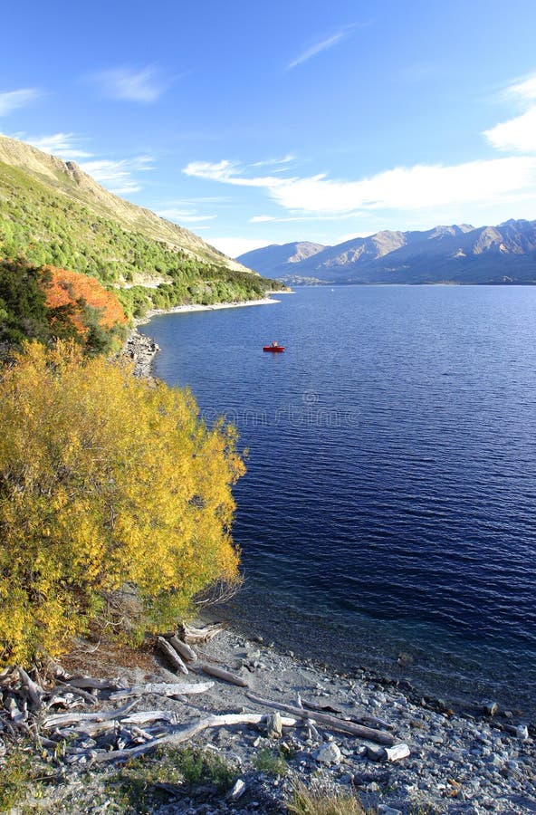 Lago Wanaka fotografia stock. Immagine di paesaggio, calma - 511786