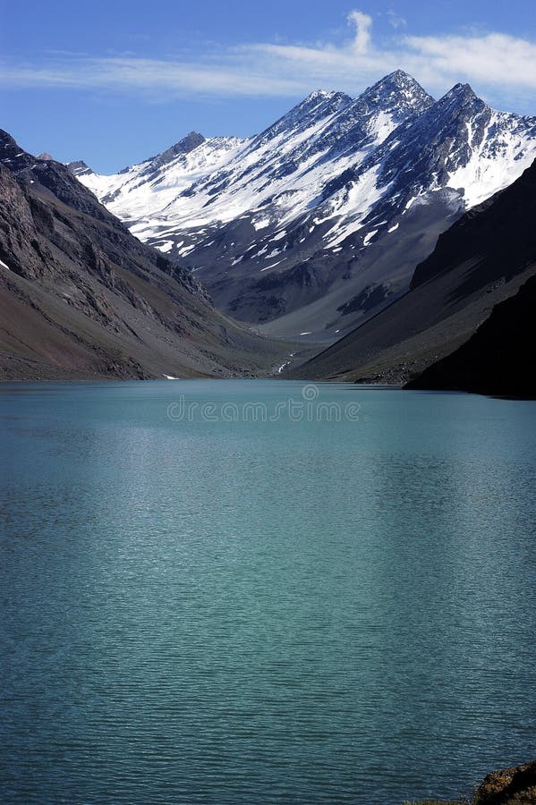 Lagoa do Inca, o Chile imagem de stock. Imagem de beleza - 35711543