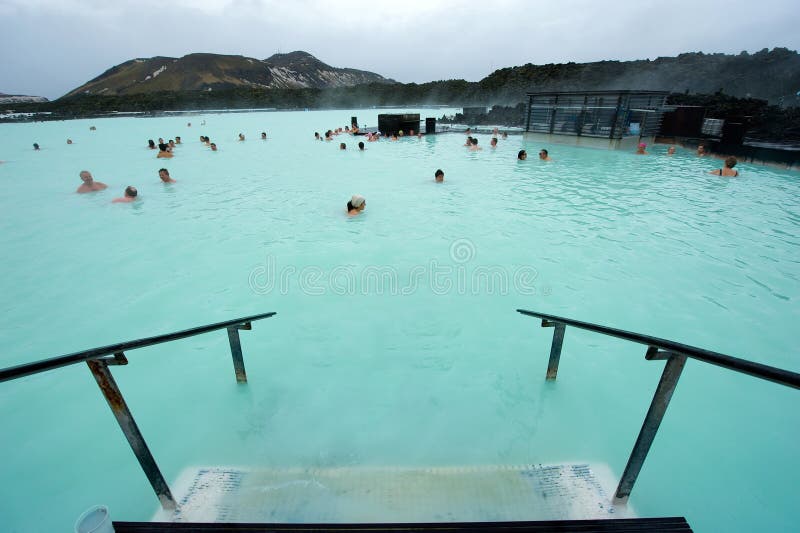 Laguna blu fotografia stock editoriale. Immagine di vulcanismo - 31875028