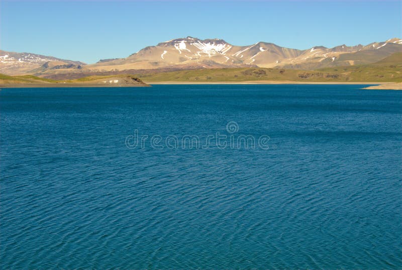 Laguna del inca, Chile foto de archivo. Imagen de laguna - 35711538