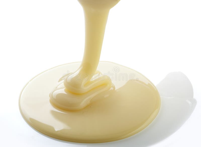 Lait condensé image stock. Image du isolement, regroupement - 39023881