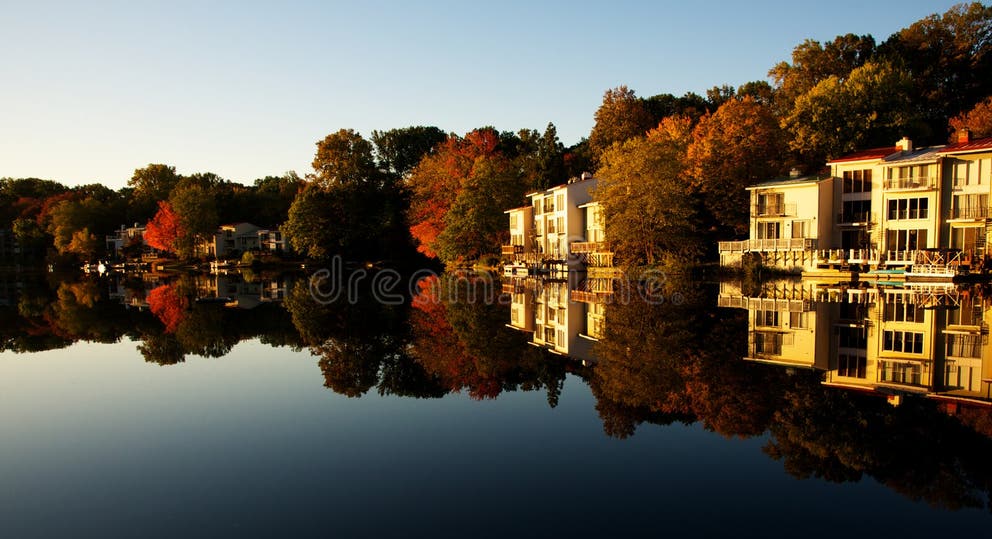 Lake Anne, Reston, Virginia Stock Image - Image of kayak, reston: 16632059