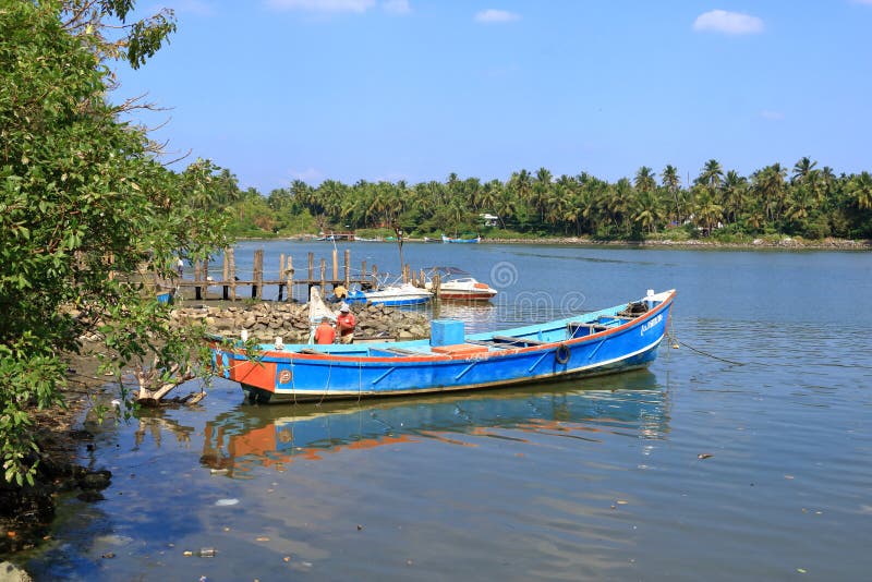 The Lake and Backwaters Behind Dharmadam Beach in Kannur, Kerala, India ...