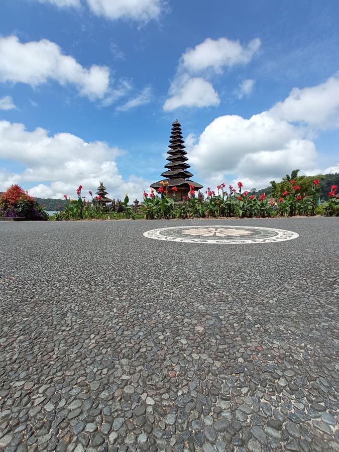 Lake Bedugul temple view stock image. Image of lake - 228114049