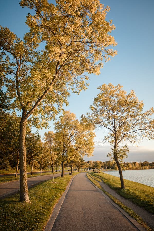 Lake Calhoun Minneapolis stock image. Image of minnesota - 78529969