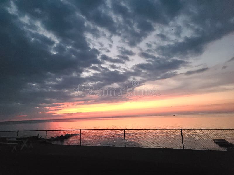 Lake Erie Sunset stock image. Image of beautiful, sunset - 220557553