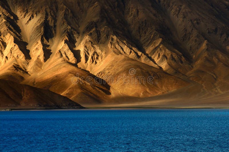 Lake on Himalaya stock image. Image of mountain, hiking - 52034745