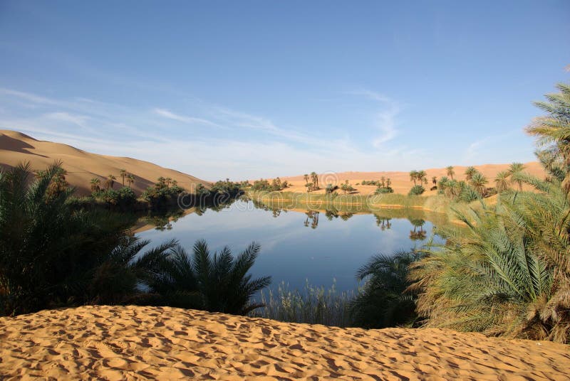 Umm Al-Ma Lake - Desert Oasis - Sahara, Libya Stock Image - Image of ...