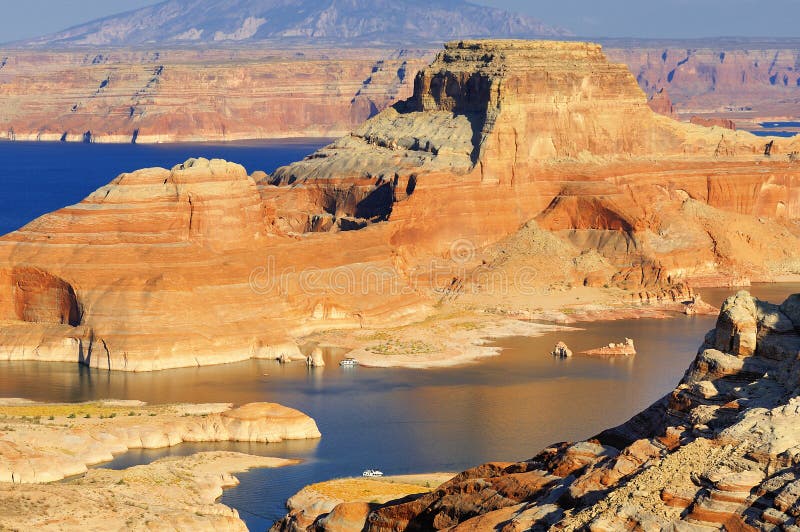 Lake powell stock image. Image of cloud, powell, landmark - 27124463