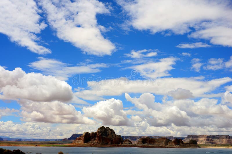 Lake Powell Arizona stock photo. Image of travel, wealthy - 370088160