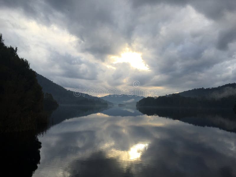 Lake Rosebery, Tasmania stock image. Image of cloudscape - 84909163
