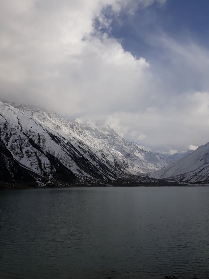 Lake Saif-ul-malook Pakistan Stock Photo - Image of wind, freezing ...