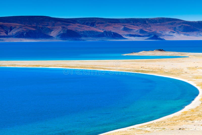 Lake shore of Zhari namco stock photo. Image of clear - 30612338