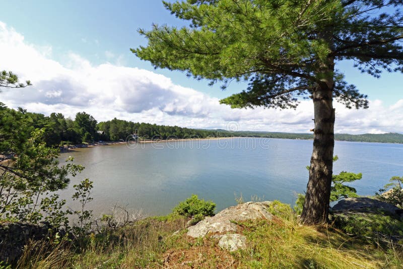 Lake Superior, Michigan editorial stock image. Image of vacation - 76901319