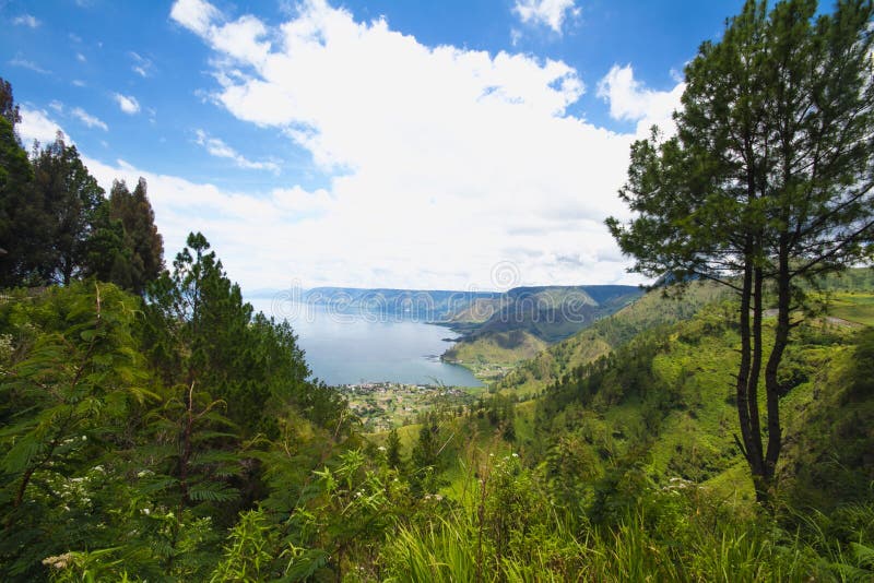 Lake Toba and volcano stock photo. Image of village, toba - 40533334