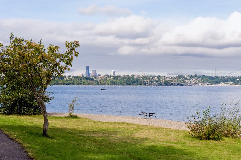 Summer in Seattle editorial stock image. Image of center - 19772069