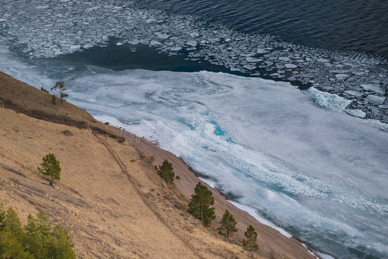 Lakefront and Frozen Ice Floe Stock Photo - Image of crystal, closeup ...