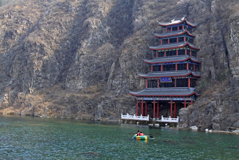 Lakeside pavilion scenery stock image. Image of leisure - 29182403