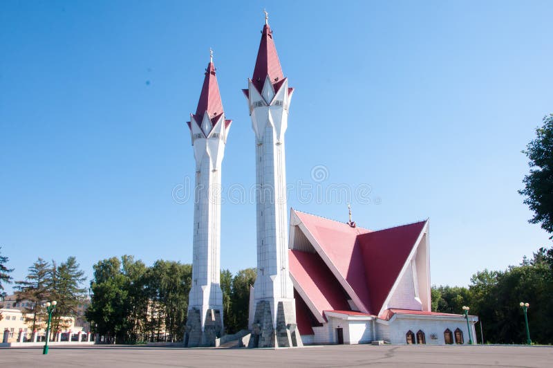 Jumeirah Mosque stock image. Image of spectacular, dubai - 2581099