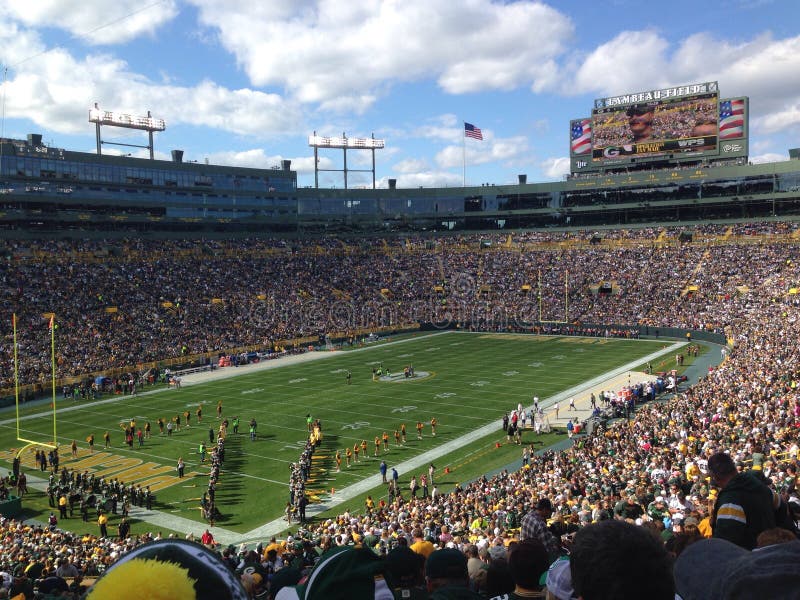Lambeau Field Green Bay Packers Winter Game Editorial Image - Image of ...