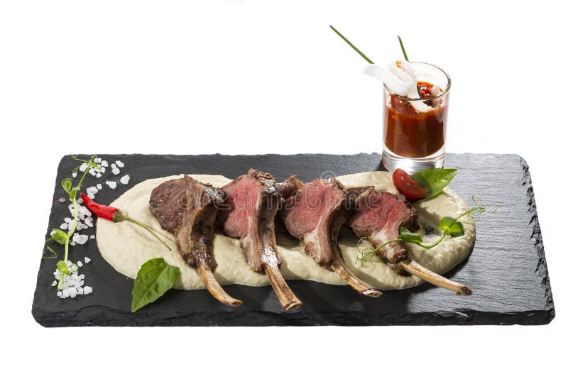 Lammrippen Gekocht Auf Dem Grill Stockfoto - Bild von nahaufnahme ...