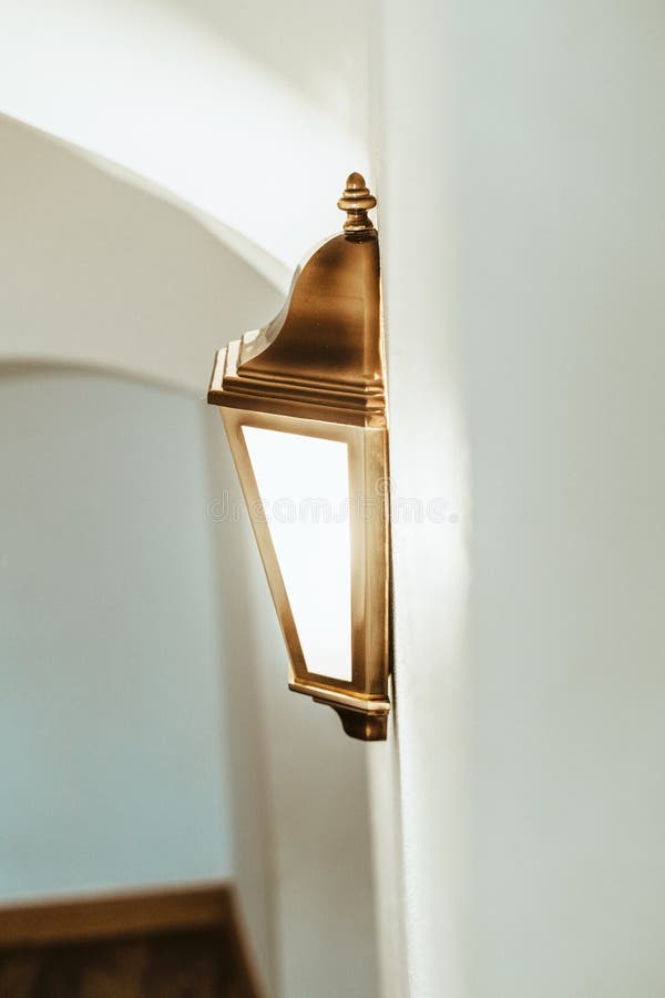 The Lamp in the Form of a Lamp. Interior Lighting. Use of Wall Lights ...