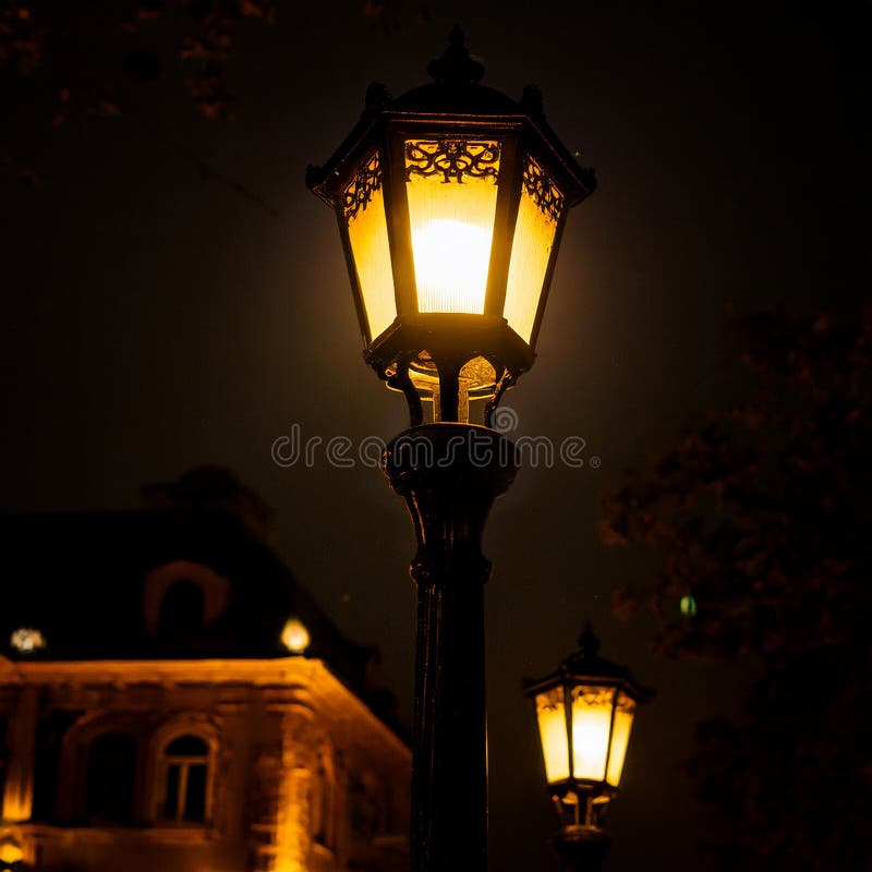 Lamp-Post. Lamp Post Lit at Night Stock Illustration - Illustration of ...