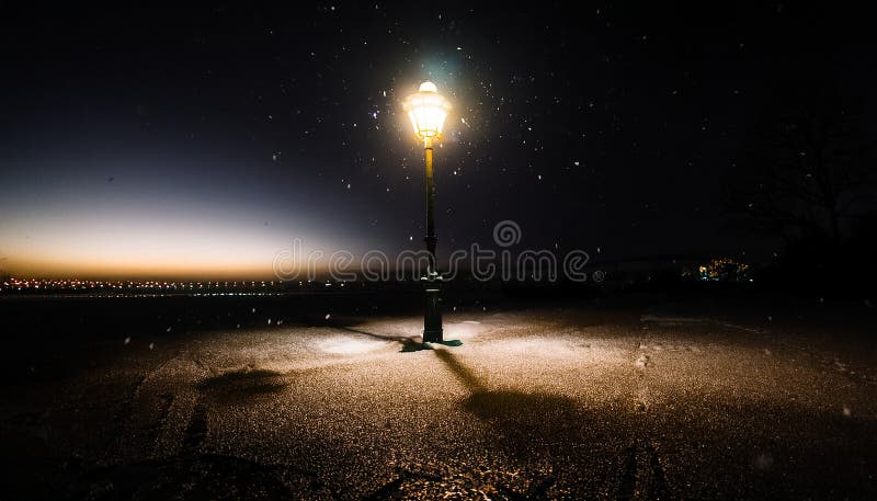 Lamp-Post. Lamp Post Lit at Night Stock Illustration - Illustration of ...