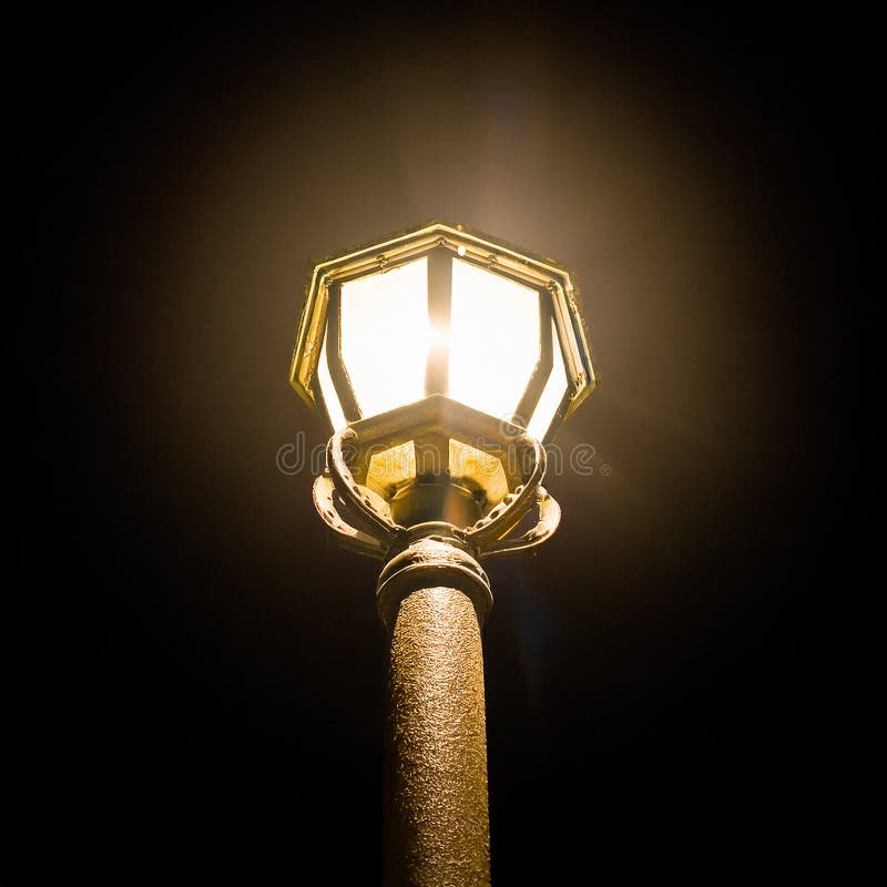 Lamp-Post. Lamp Post Lit at Night Stock Illustration - Illustration of ...